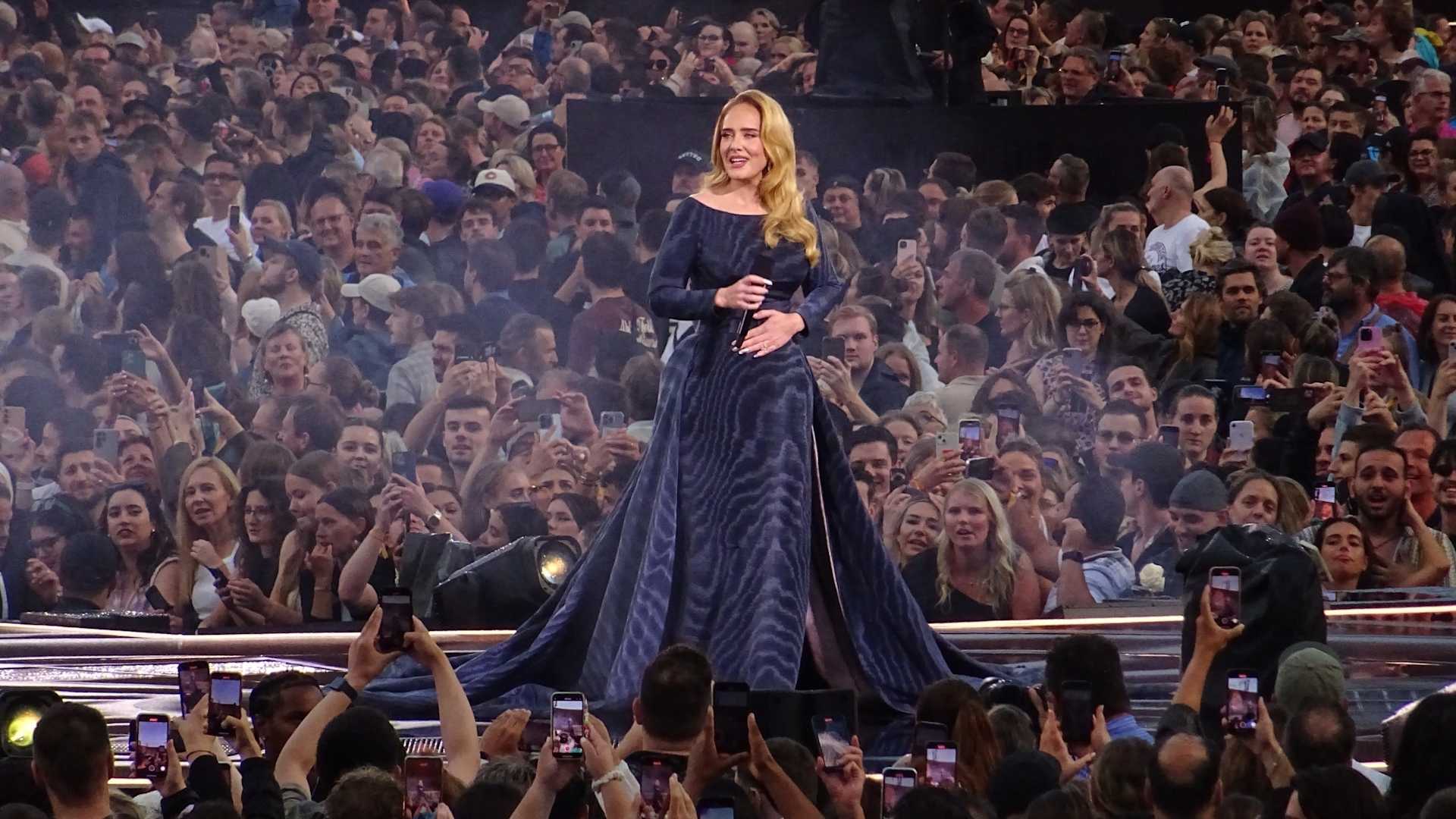 Adele konsertoi Münchenissä 2. elokuuta 2024 | Uutisvideot 2024 | Yle Areena