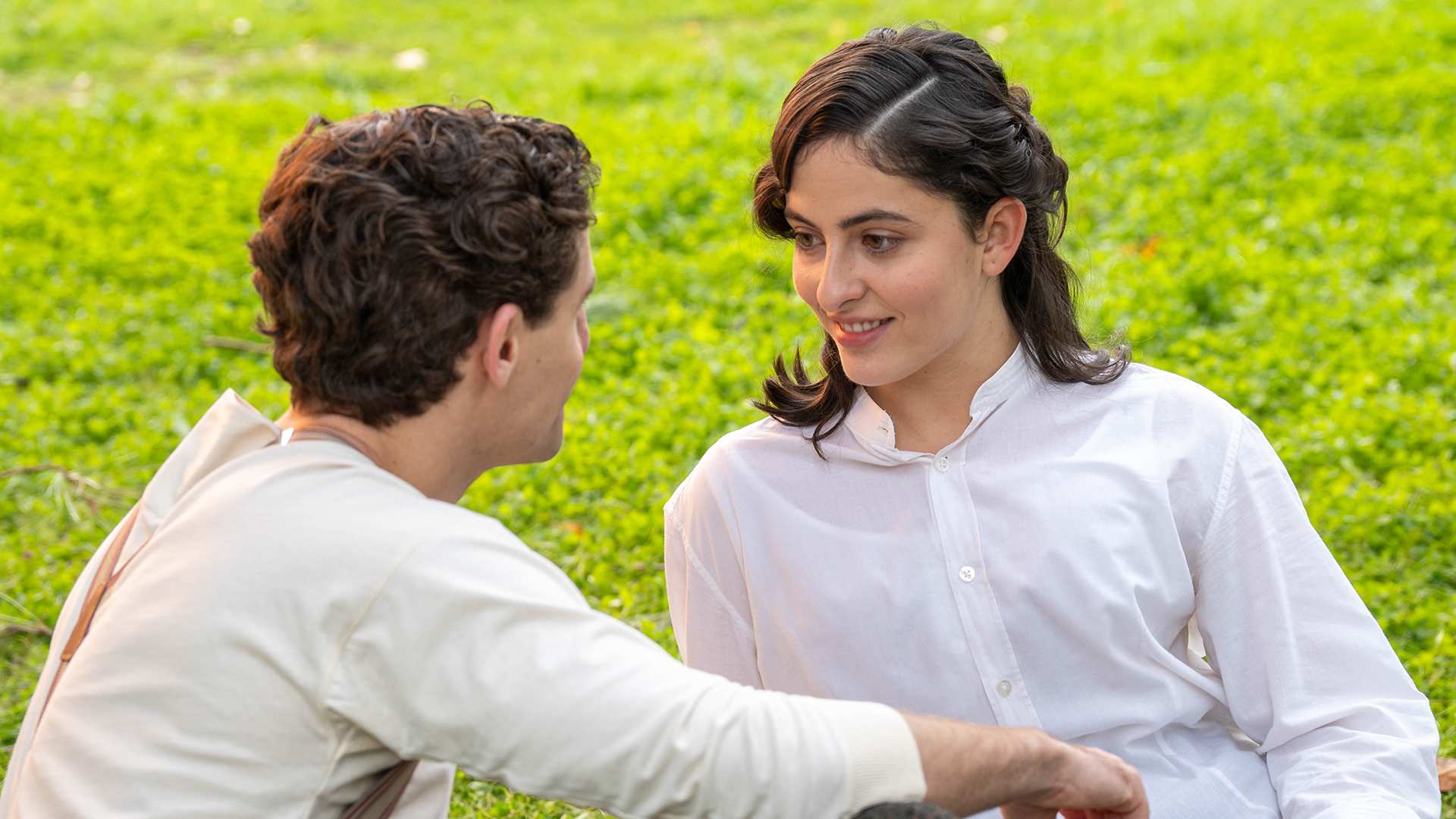 K3, J53: Pienin askelin | La Promesa - Salaisuuksien kartano | Yle Areena