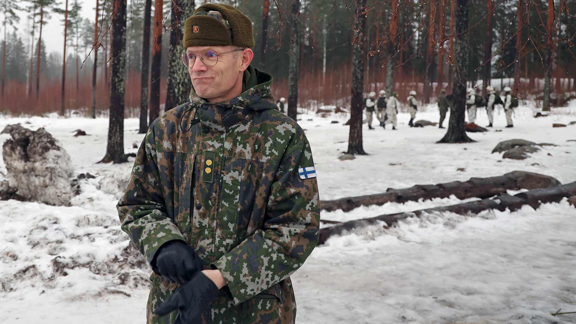 Pioneeritarkastaja vakuuttaa, että jalkaväkimiinojen käyttö on ...