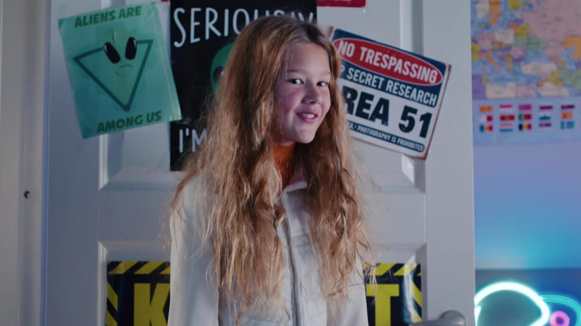 K3, J2: Outo näky | Kotikadun jengi ja vihreä valo | Yle Areena