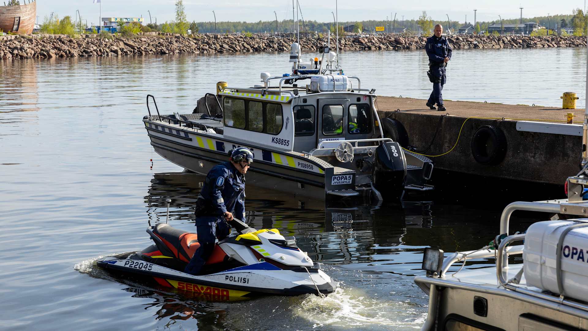 Ylikonstaapeli Antti Ikonen kertaa venepoliisin tyypilliset tehtävät ...