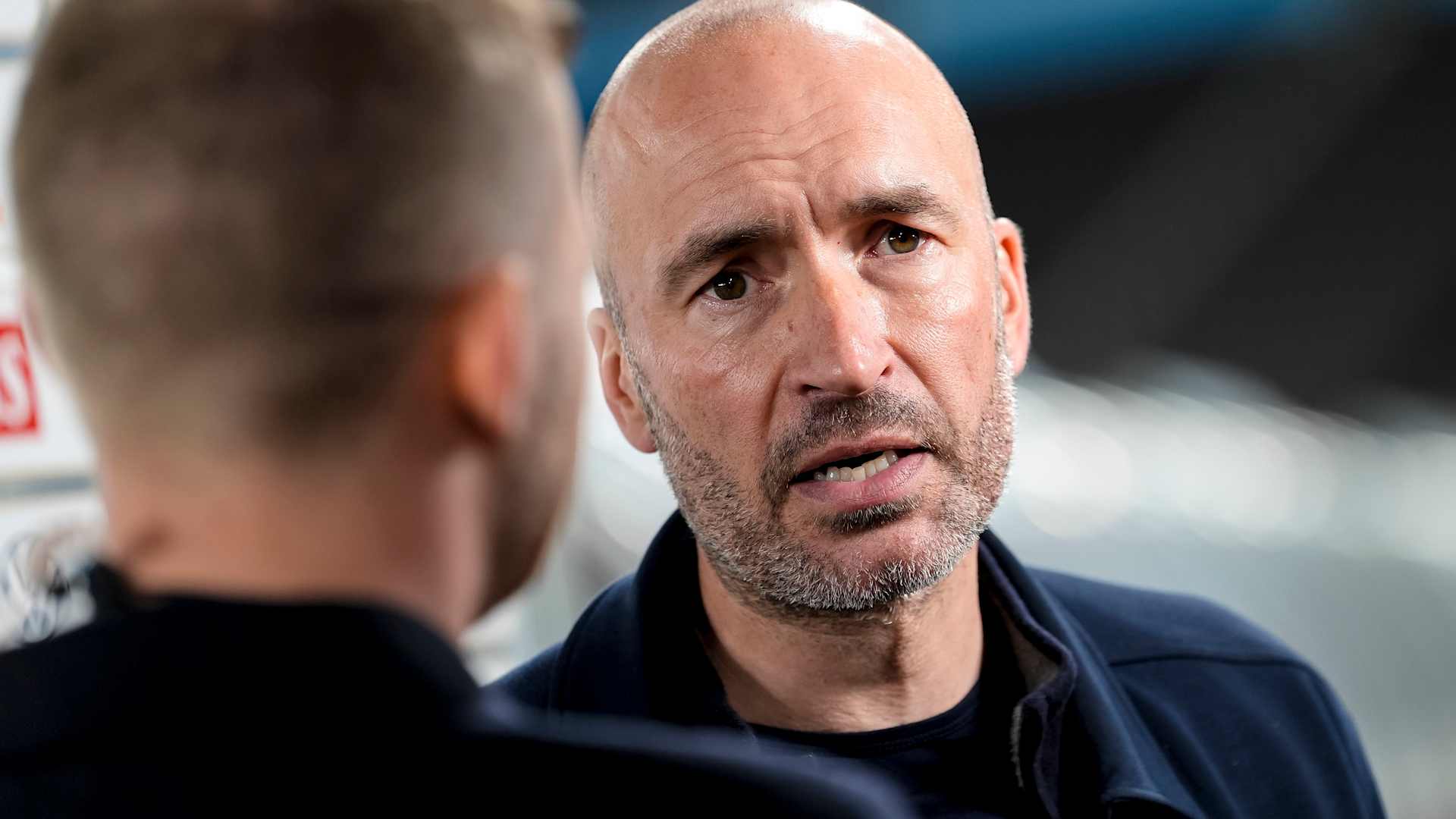 Jacob Friis haastattelussa: "On vaikea vastata, miten tunnen tällä ...