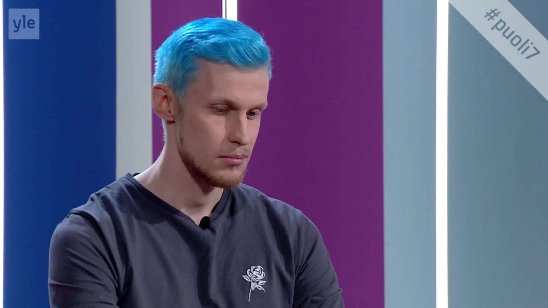 Puoli seitsemän: Suomen suosituin vloggaaja Roni Back avautuu ...