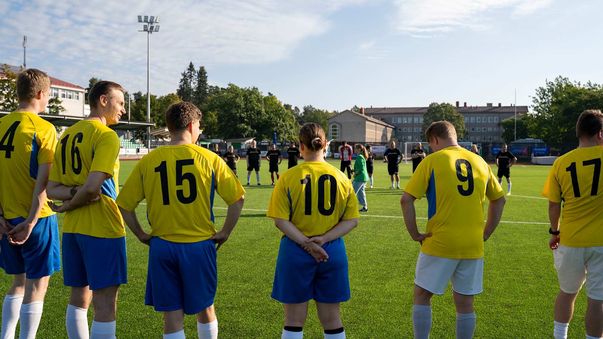 Fotbollsmatch mellan Nylands brigad och Raseborgs stad | Yle Västnyland ...