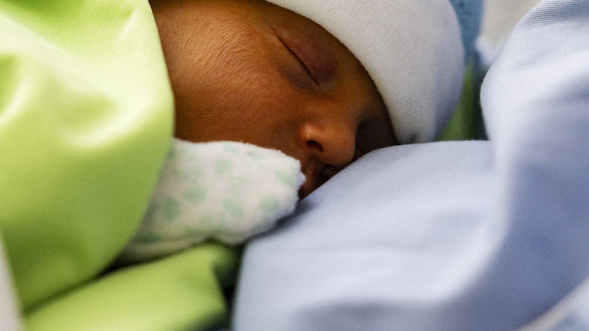 Ensisynnyttäjien vauvabonus | A-studio | Yle Areena