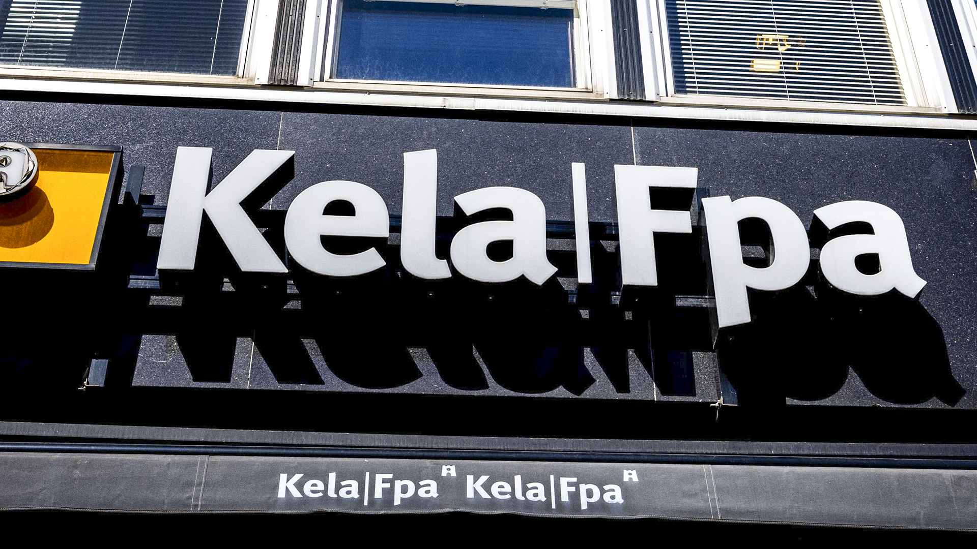 Yksityiselle lääkärille julkisen hinnalla? | A-studio | Yle Areena