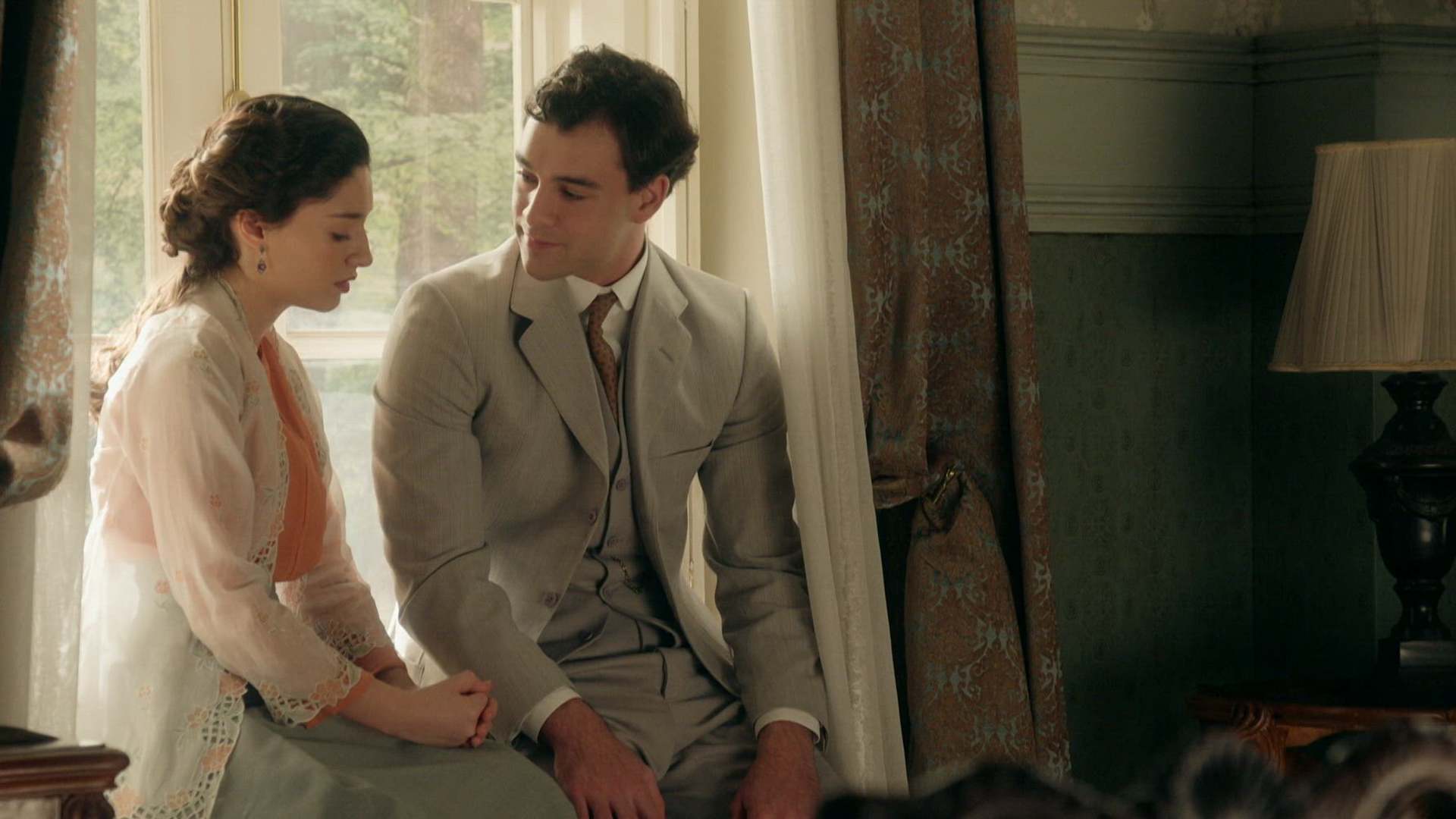 K4, J52: Yhteenotto | La Promesa - Salaisuuksien kartano | Yle Areena