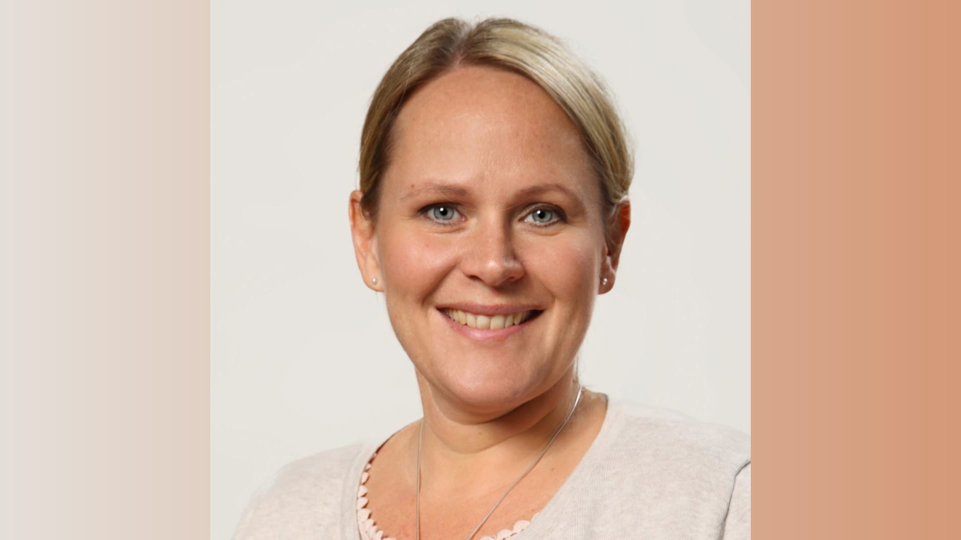 “Jag har inga lediga tider och kan inte ta fler personer i kö ...