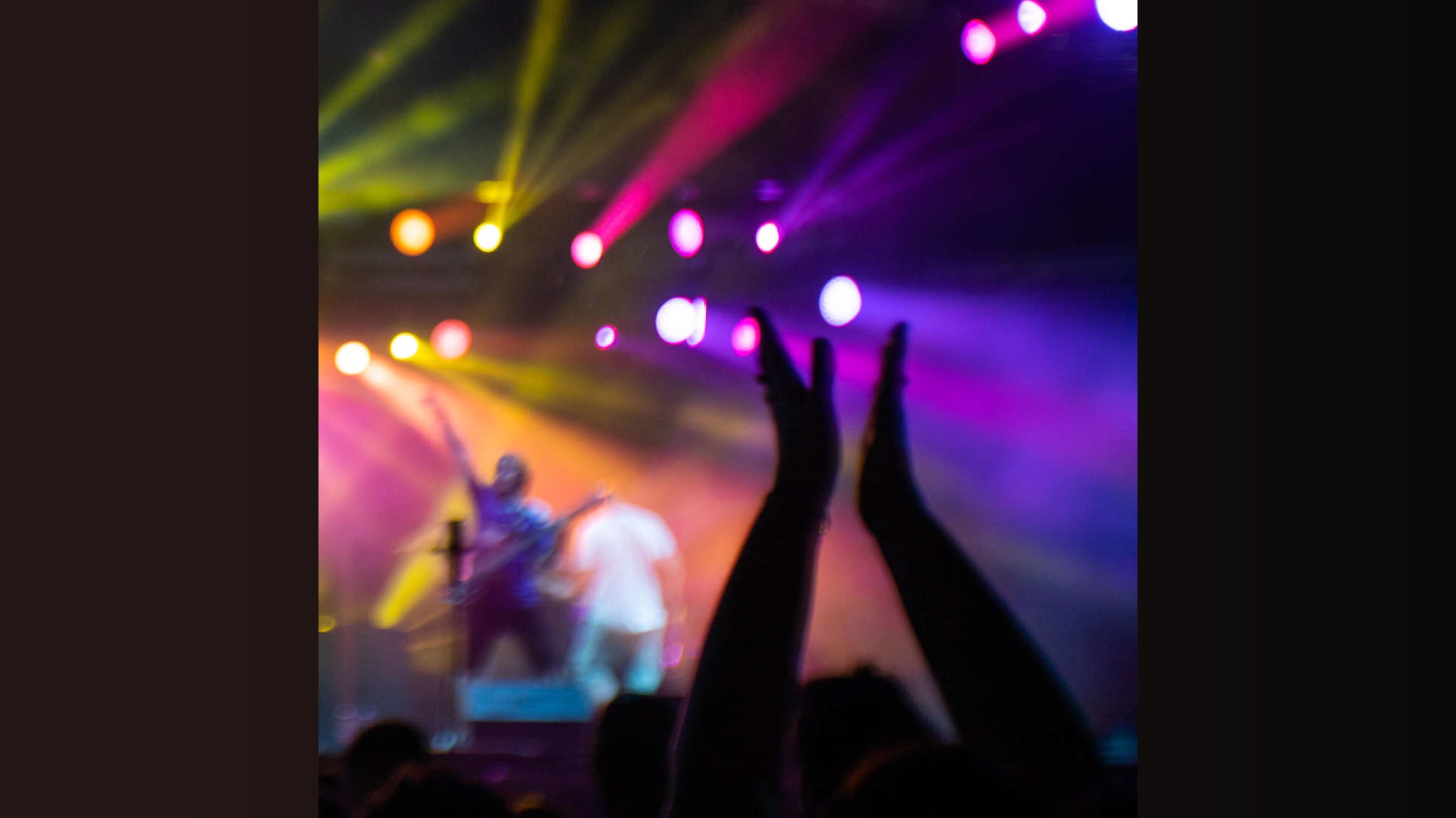 "Jag tänkte inte vänta och vara sysslolös" – evenemangsproducent Robert ...