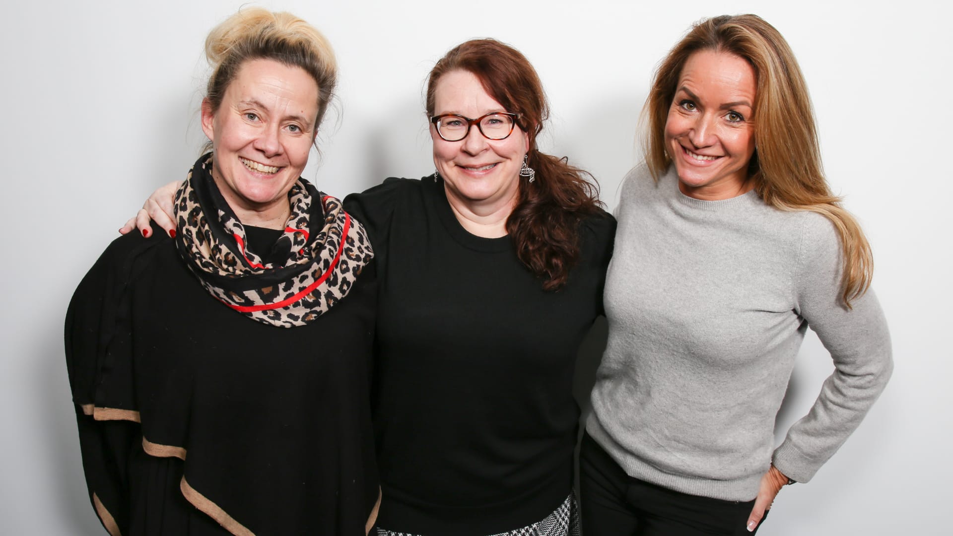 Hyvän tekijät Heidi Jaari ja Noora Kuusisto - ei tarvitse pelastaa koko ...