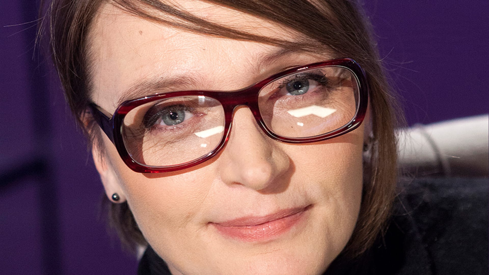 Puheen Päivä: Työuupumuksen kokenut näyttelijä Piitu Uski: "Pysähdyn ...