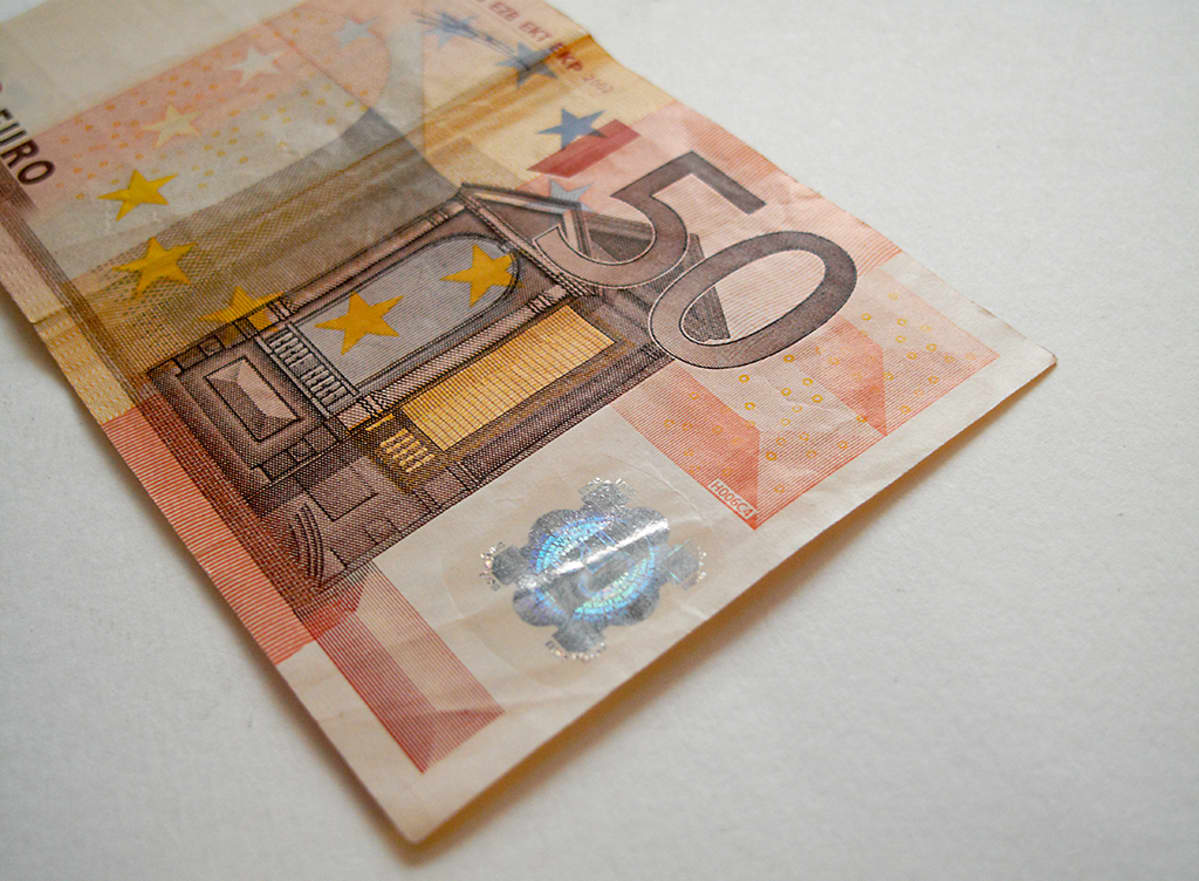 50 euron seteli väärentäjien suosiossa | Yle Uutiset | yle.fi