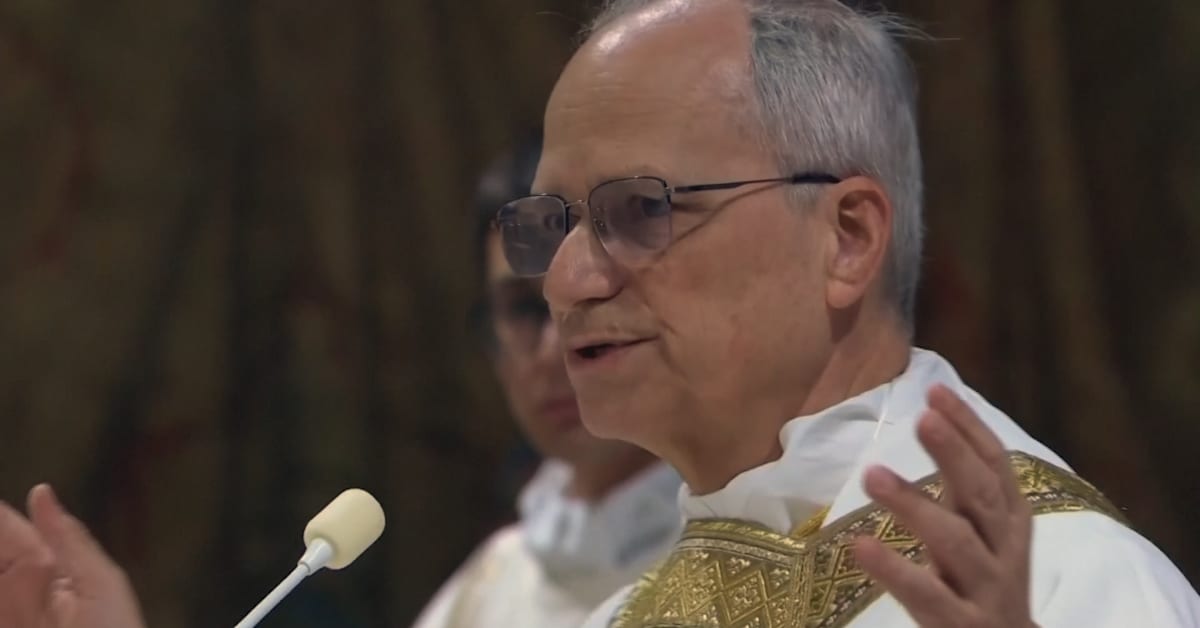 Paavi Leo XIV osallistui ensimmäiseen messuunsa paavina Vatikaanissa ...