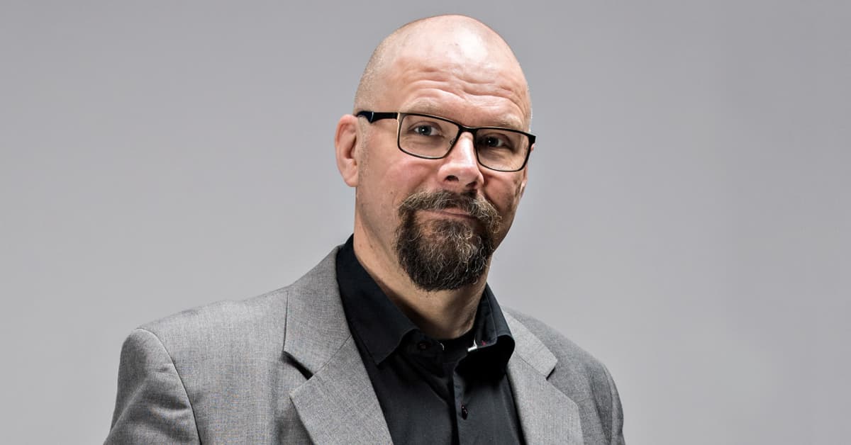 Topeliuspriset-journalistipalkinto Ylen Marko Hietikolle | Yle