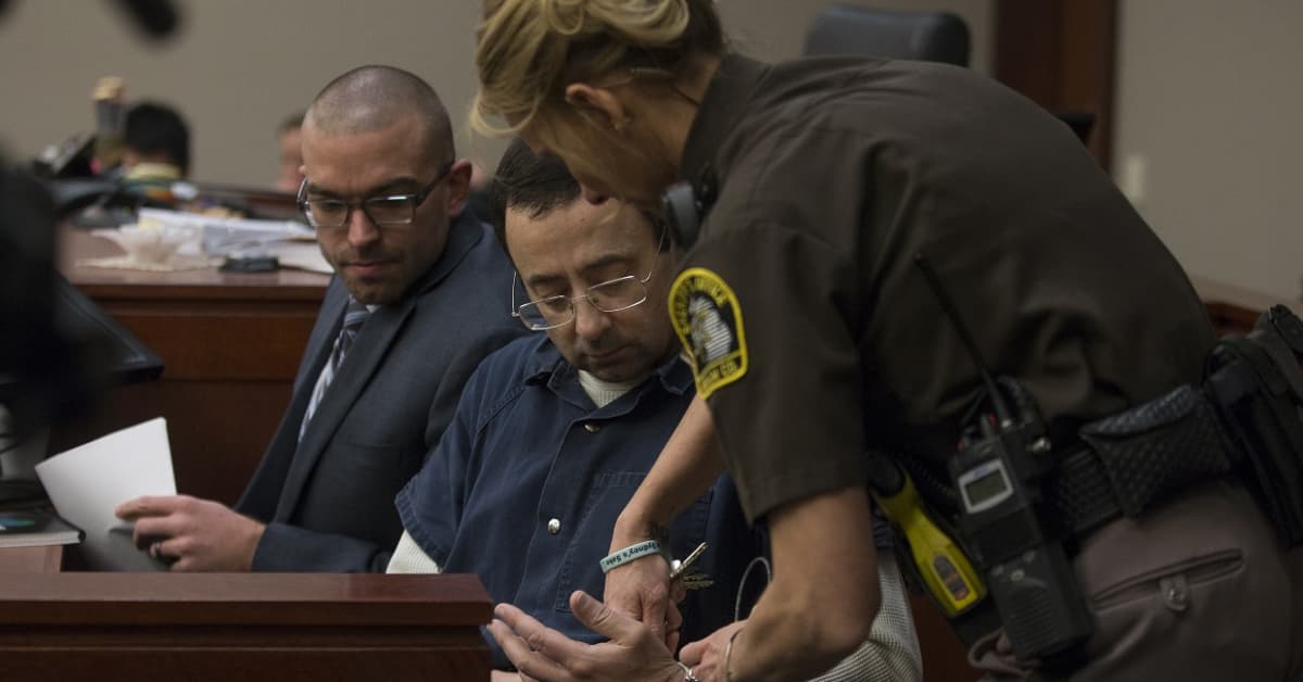 CNN: Myös miesvoimistelija syyttää Larry Nassaria seksuaalisesta ...