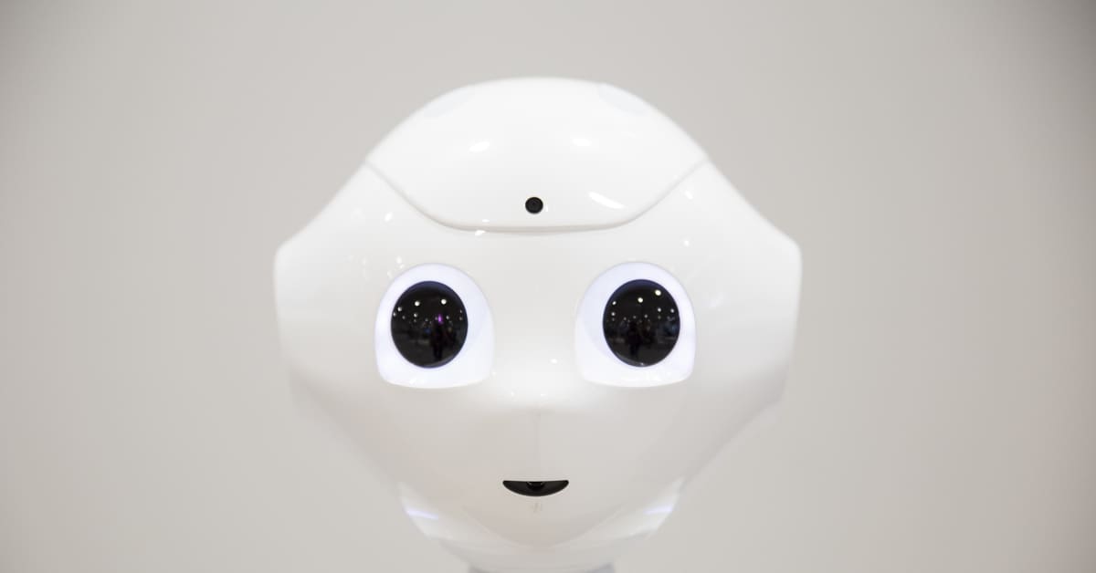 Historiallinen uutislähetys: Pepper-robotti vieraili Ylen alueuutisissa ...