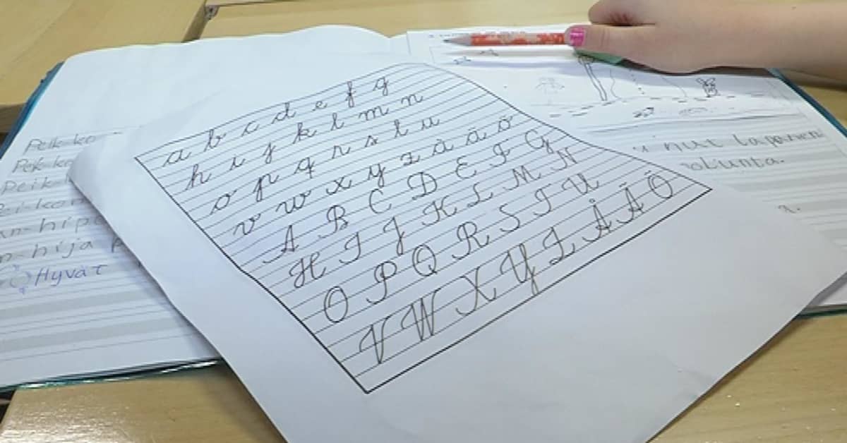 Kaunokirjoitus ja käsin kirjoitettu allekirjoitus ovat tulossa tiensä ...