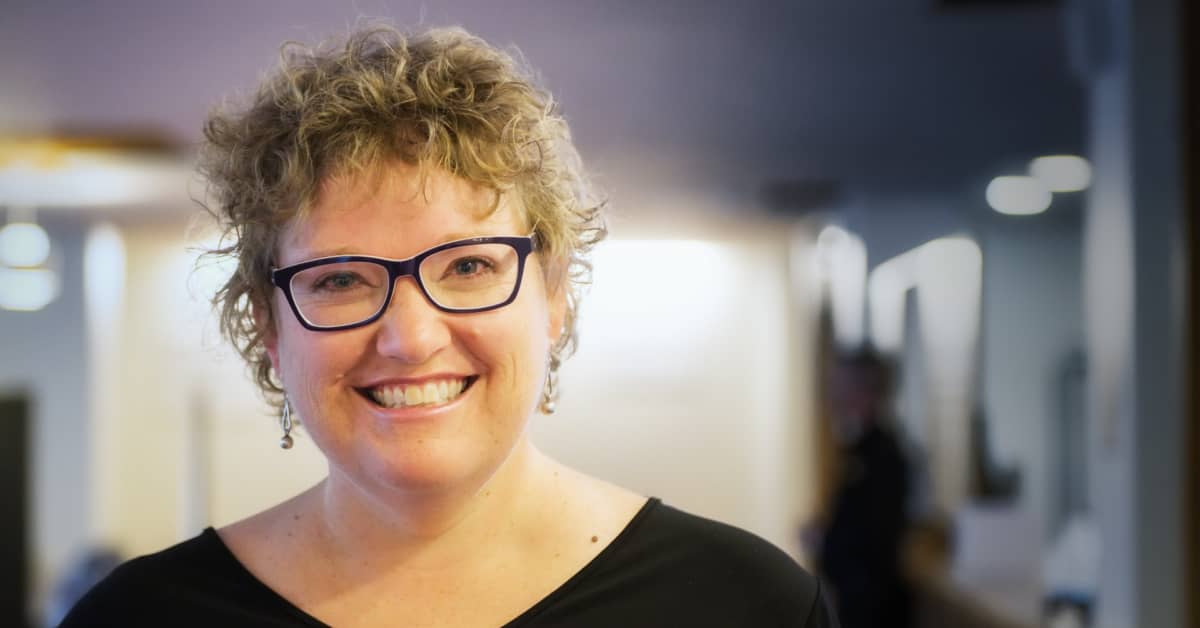 Trusting News -projektin johtaja Joy Mayer: Luottamus uutisiin on ...