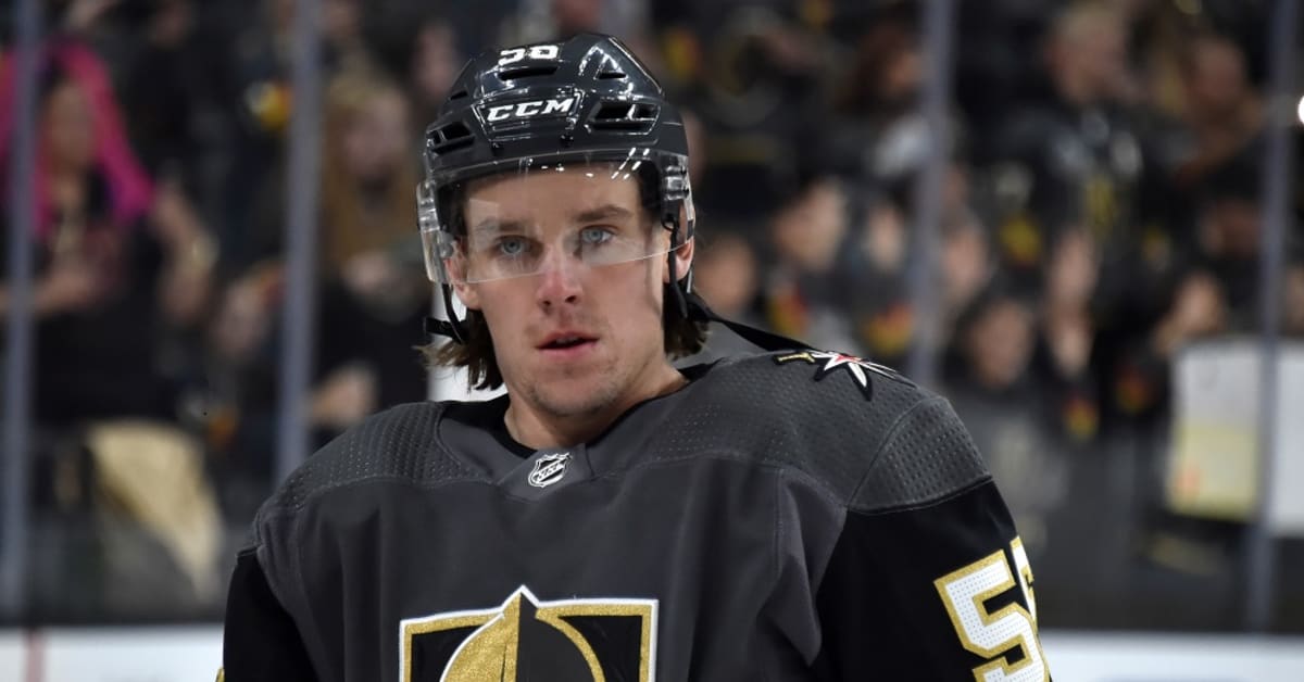 Haulan ilta päättyi dramaattisesti – kannettiin pois kaukalosta | Yle