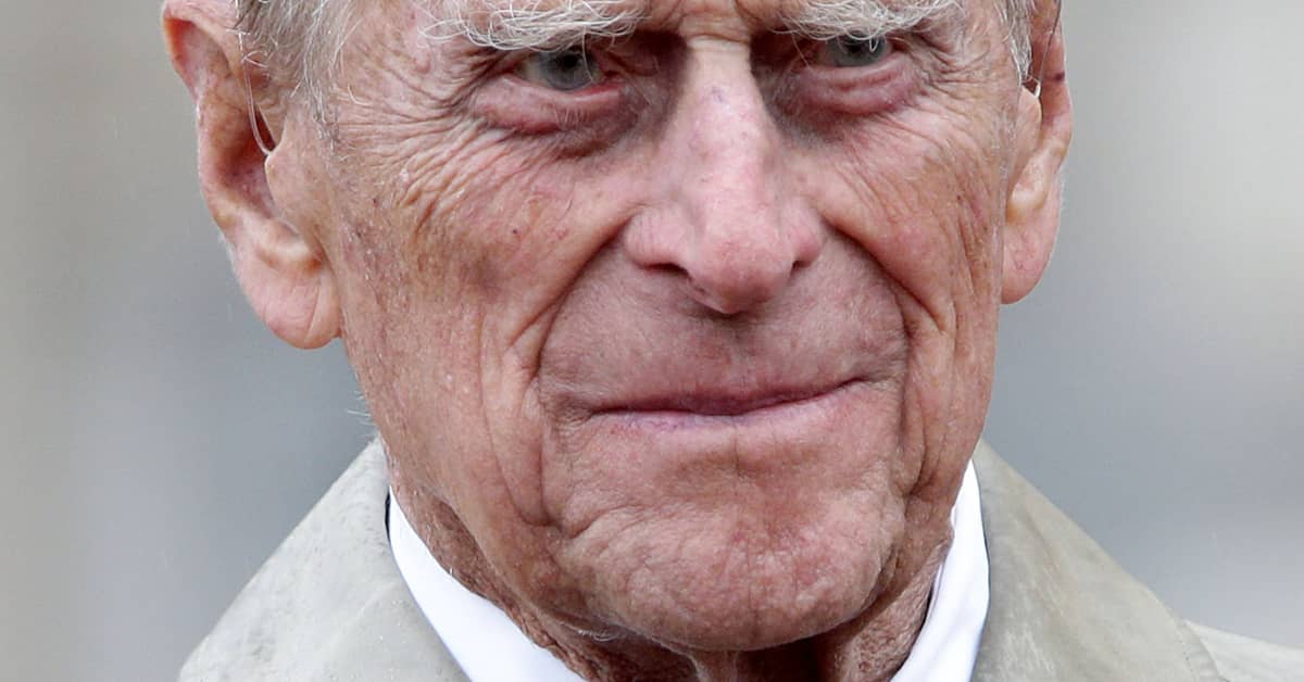 Britannian prinssi Philip, 97, kolaroi lähellä kuninkaallisten kartanoa ...