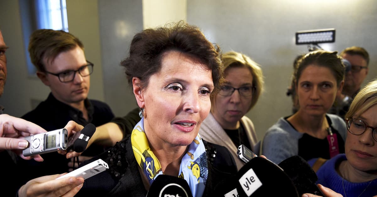 Keskustan eduskuntaryhmä: Anne Berner jatkaa ministerinä | Yle
