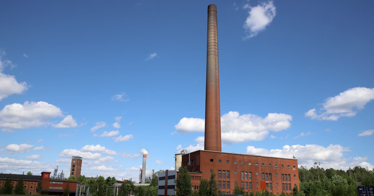 Hallinto-oikeus: Kymintehtaan vanhaa piippua ei saa purkaa | Yle