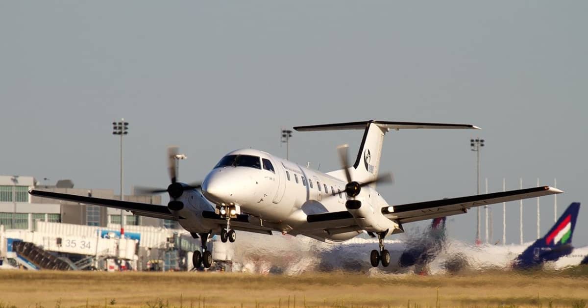 Porin ja Helsingin väliset lentoliput tulivat myyntiin | Yle