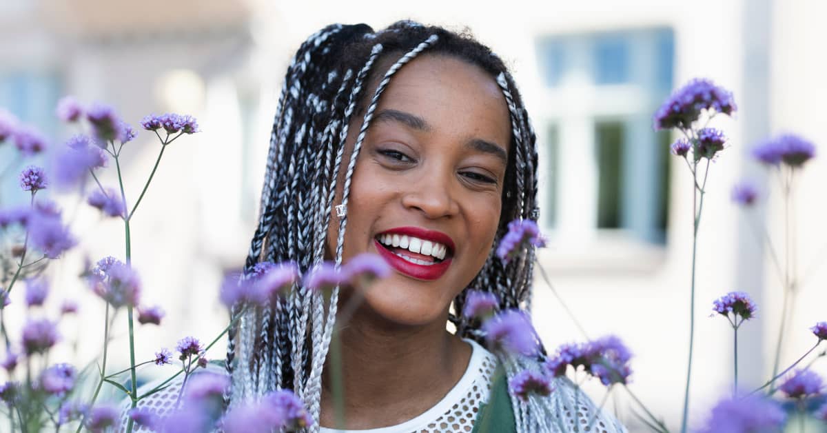 Räppäri Yeboyah julistaa uudella EP:llään olevansa luonnonlapsi ja ...