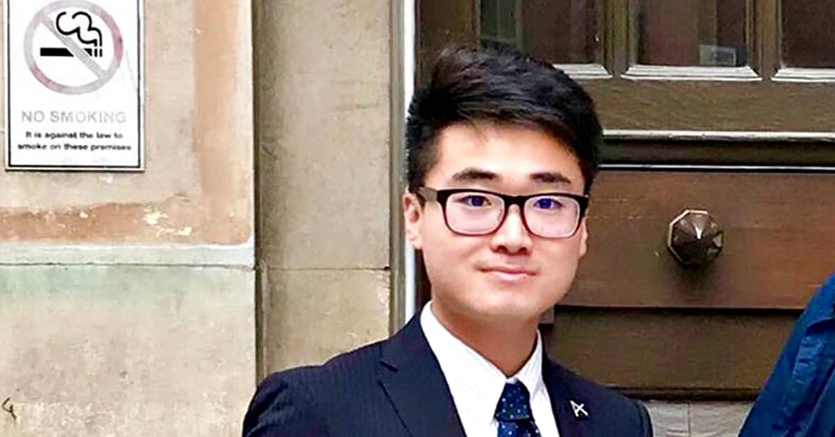 Hongkongin brittikonsulaatin työntekijä kertoo joutuneensa Kiinan ...