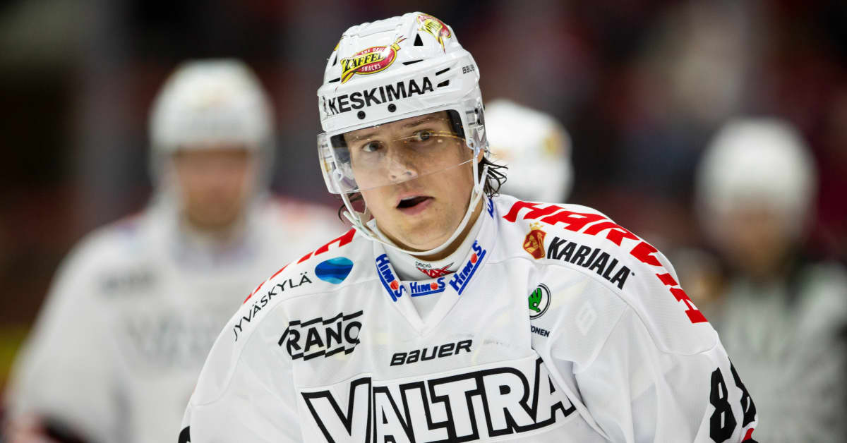 Rooba käytti KHL-optionsa ja siirtyi JYPistä Tsherepovetsiin | Yle