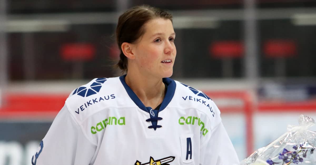 Naisleijonien tähtihyökkääjä Michelle Karvinen juhlii Sveitsin ...