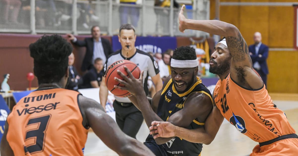 Miesten Korisliiga alkoi heti trillerillä, jossa Seagulls vei voiton ...