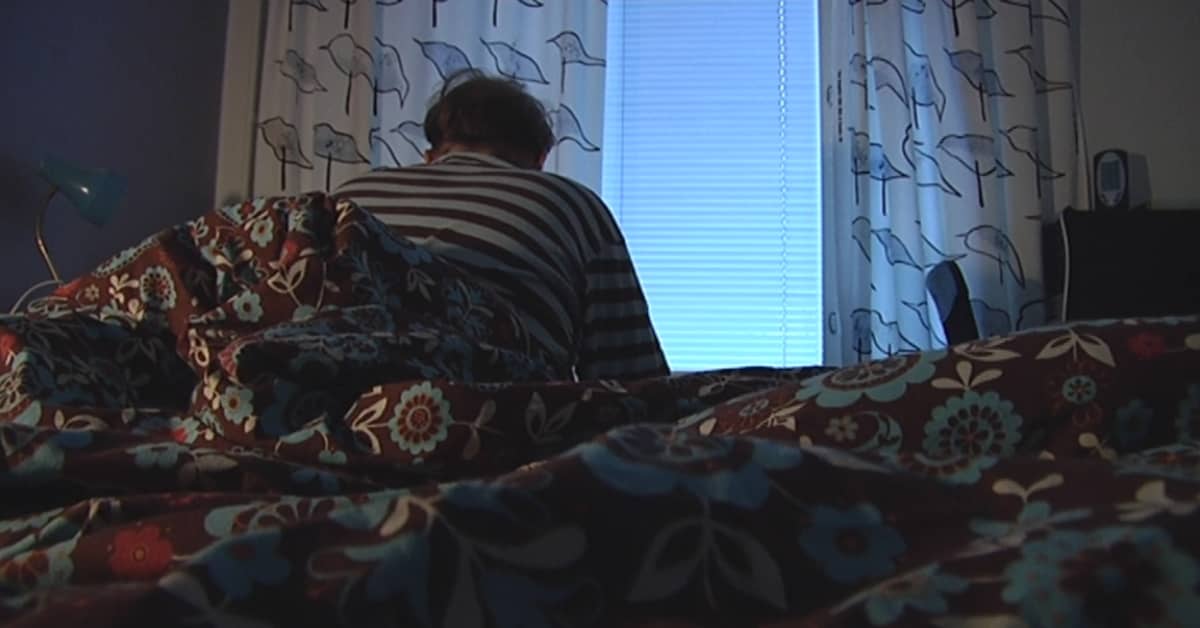 Psyykkinen kuormitus kaataa miehen naista helpommin | Yle