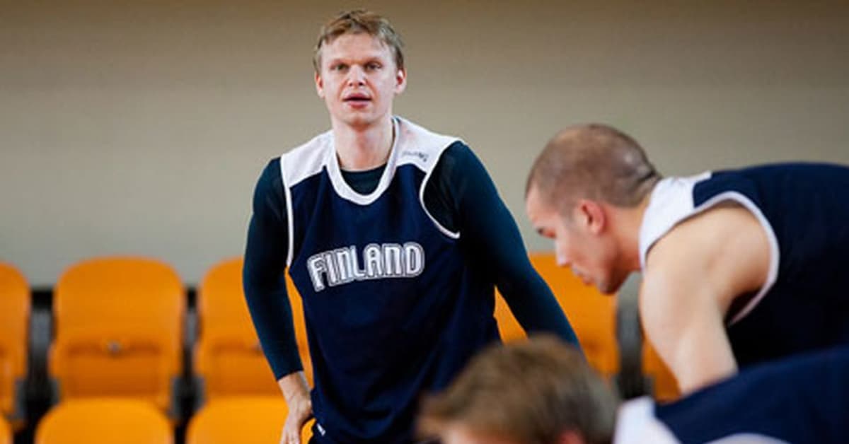 Rannikko: Pitää pistää kaikki kentälle | Yle