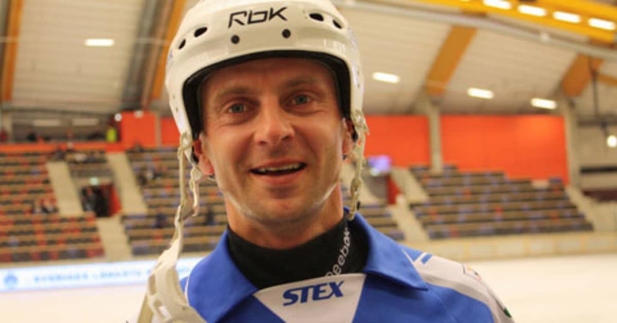 Laakkonen jälleen vuoden jääpalloilija | Yle