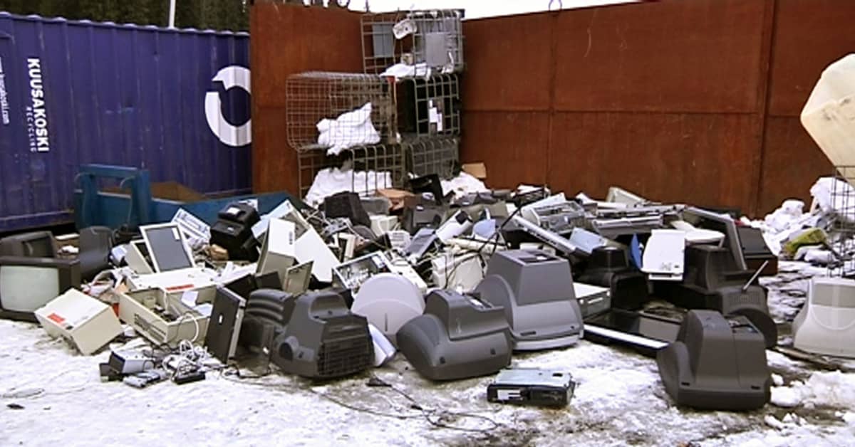 Shops now accepting burned-out toasters and dead mobiles | Yle