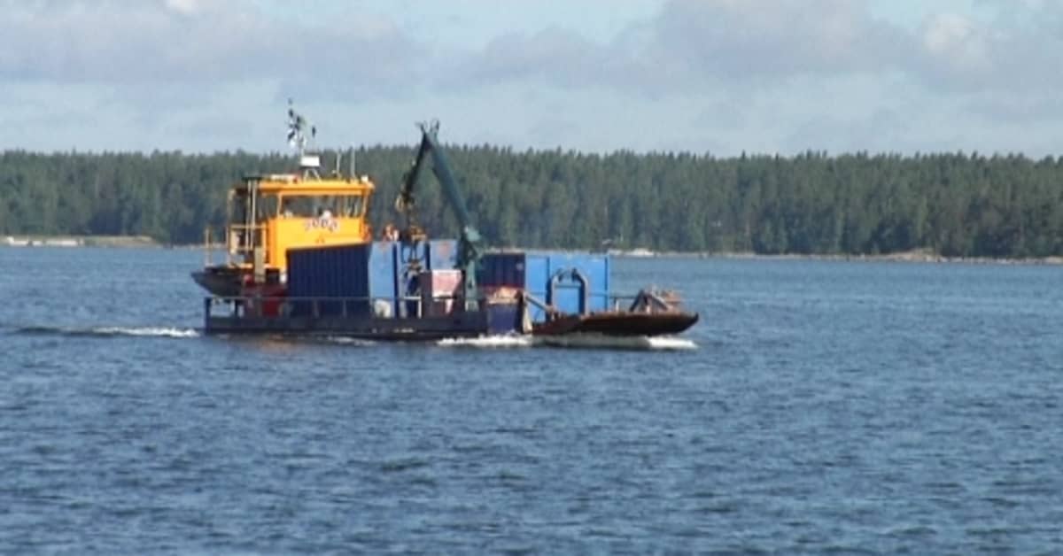 Lautta hakee saaristolaisten jätteet | Yle