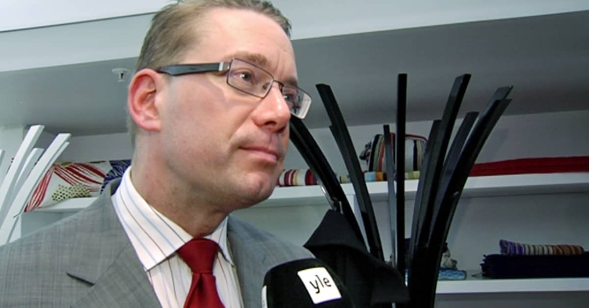 Wallin ei näe asuntokaupassa mitään outoa | Yle