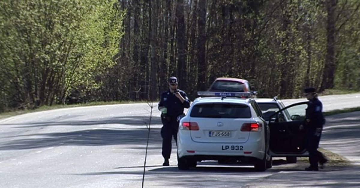 Liikkuva poliisi pohtii säästöjä | Yle
