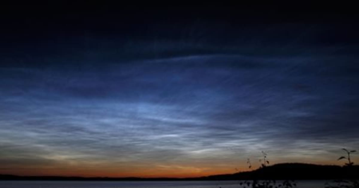 Bright display of night clouds lights central skies | Yle