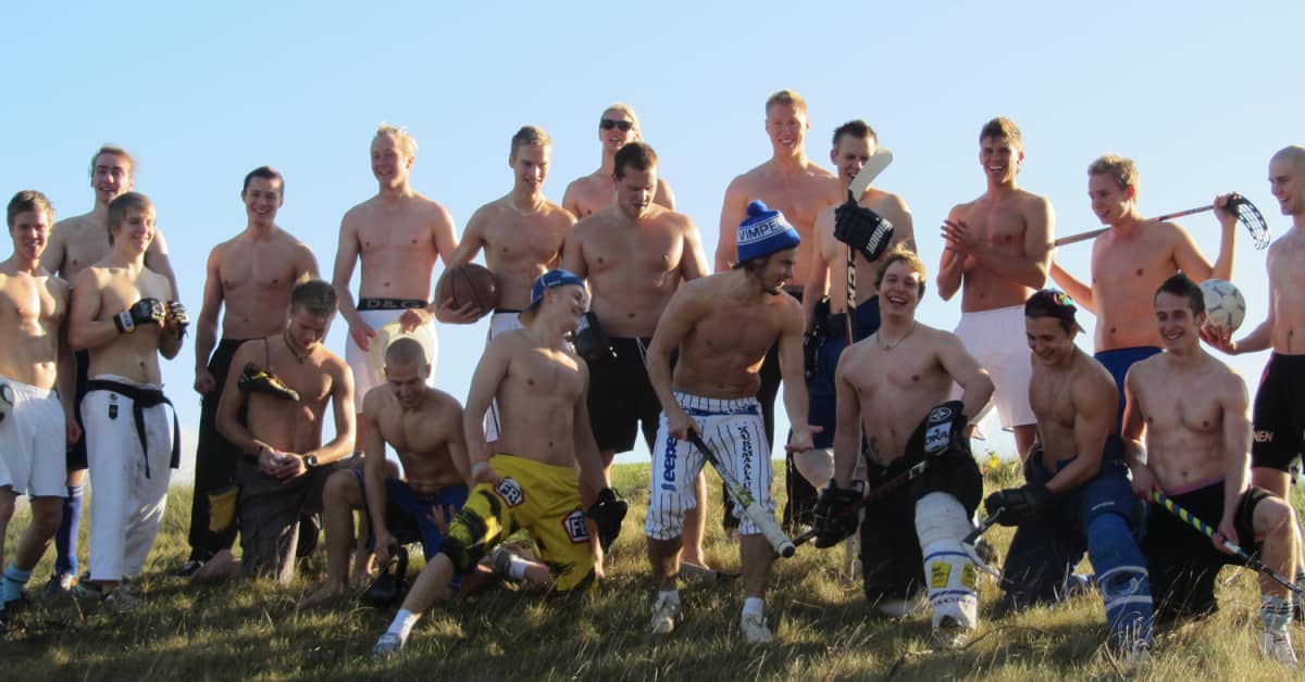 Kylmyys ei estä poikakalenterikuvauksia | Yle