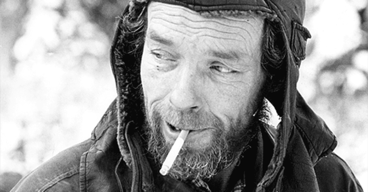 Tupakointi tekee miehestä miehen ja naisesta paheellisen | Yle