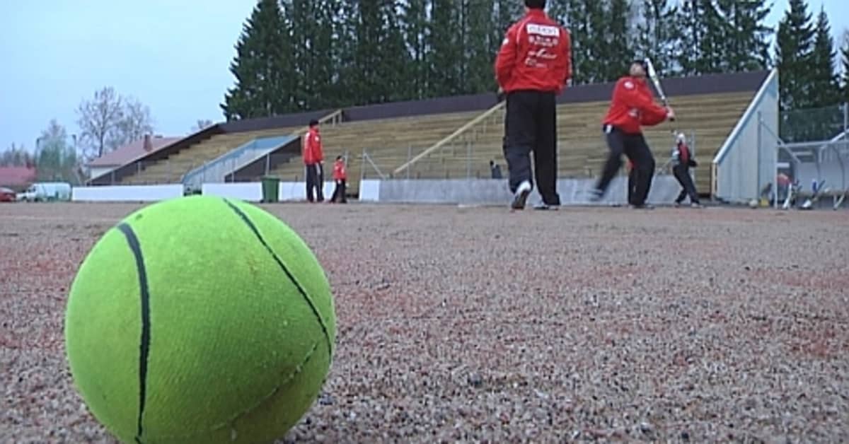 UP-V Superpesiksen runkosarjan jälkeen alempiin pudotuspeleihin | Yle