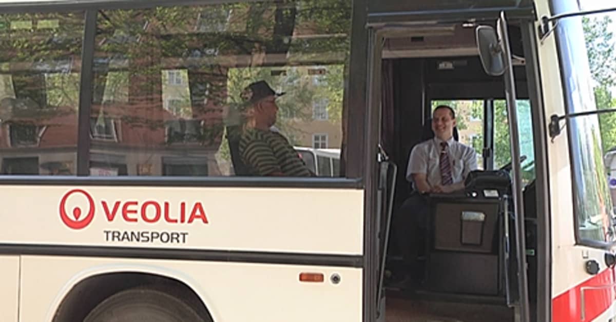 Linja-autoyhtiöt yrittävät pysyä asiakkaan kanssa väleissä | Yle