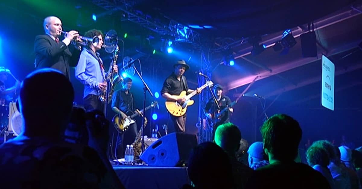 Helle yllätti Imatran Big Band -järjestäjät | Yle