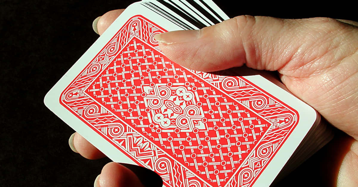 Nuori oululainen nappasi nettipokerimestaruuden | Yle