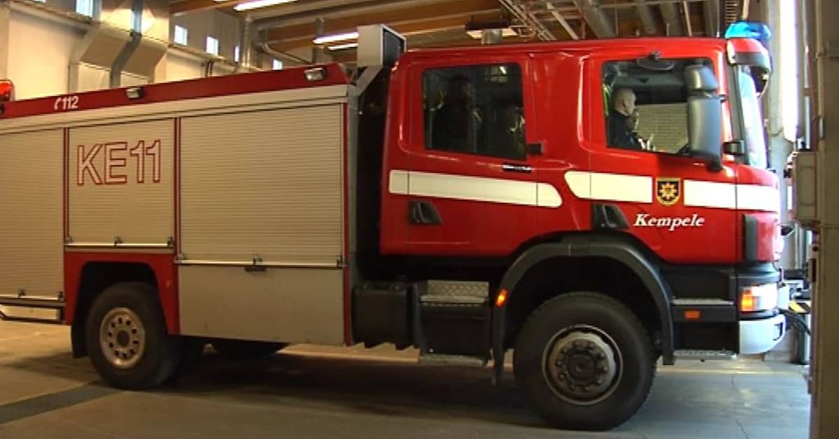 Iso autotalli paloi Hailuodossa | Yle