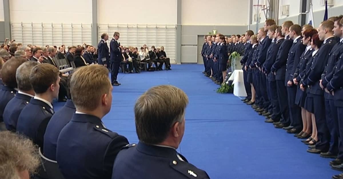 Poliisikoulutus vetää taas | Yle