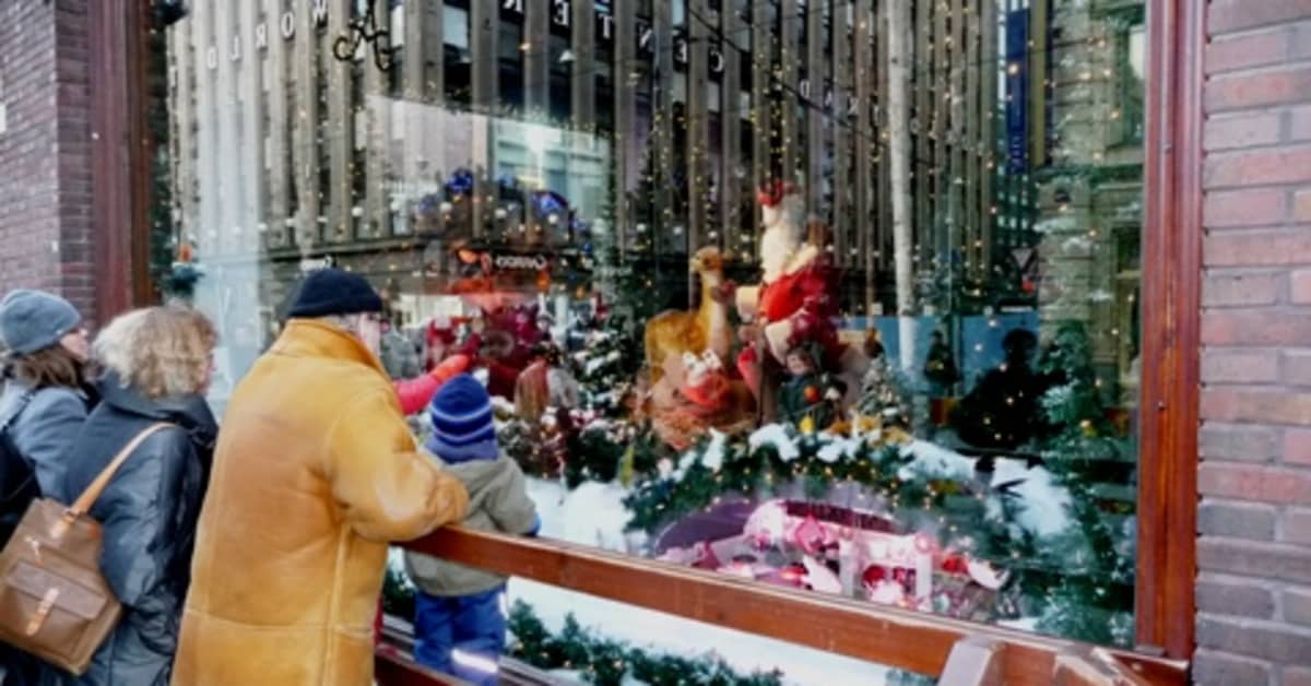 Stockmannin jouluikkuna lumoaa edelleen | Yle