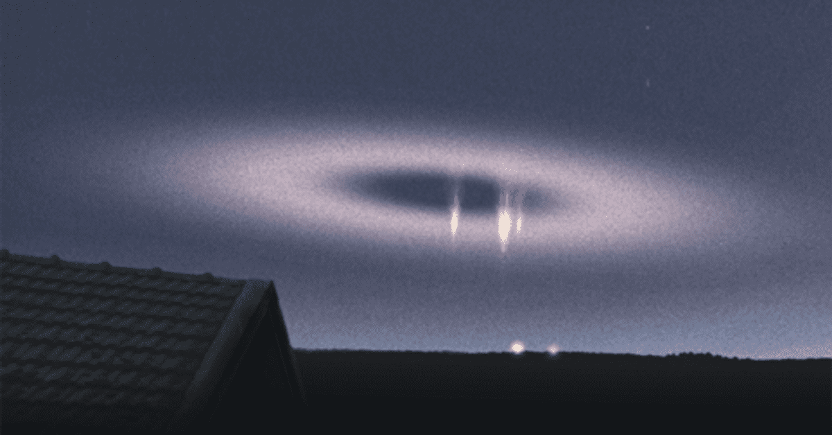 Finnish Astronomer Snaps High Altitude Lightning | Yle